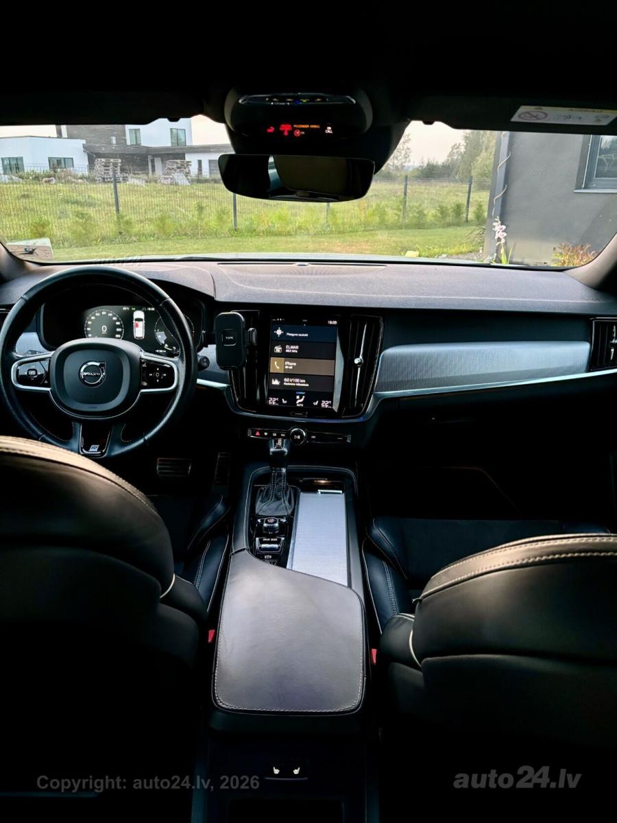 Balts Volvo V90 2018 Tartu, ar dzinēja tilpumu 2.00 L un nobraukumu 171 tūkst. km par 21900 €, foto 3 vietnē AUTOMOTO.COM.LV