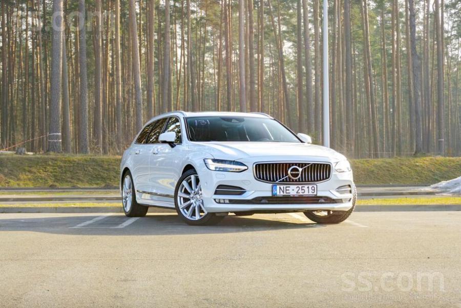 Balts Volvo V90 2018 Rīga, ar dzinēja tilpumu 2.00 L un nobraukumu 206 tūkst. km par 15590 €, foto 3 vietnē AUTOMOTO.COM.LV