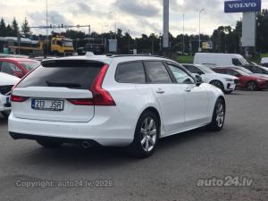 Balts Volvo V90 2018 Tallina, ar dzinēja tilpumu 2.00 L un nobraukumu 307 tūkst. km par 14600 €, foto 4 vietnē AUTOMOTO.COM.LV