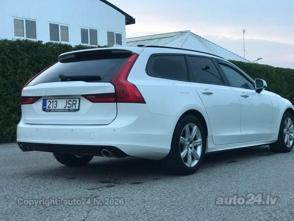 Balts Volvo V90 2018 Tallina, ar dzinēja tilpumu 2.00 L un nobraukumu 307 tūkst. km par 14600 €, foto 8 vietnē AUTOMOTO.COM.LV