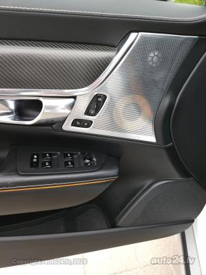 Balts Volvo V90 2018 Kunda, ar dzinēja tilpumu 2.00 L un nobraukumu 151 tūkst. km par 24999 €, foto 11 vietnē AUTOMOTO.COM.LV