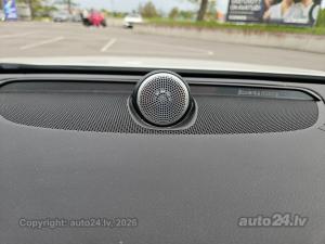 Balts Volvo V90 2018 Kunda, ar dzinēja tilpumu 2.00 L un nobraukumu 151 tūkst. km par 24999 €, foto 13 vietnē AUTOMOTO.COM.LV