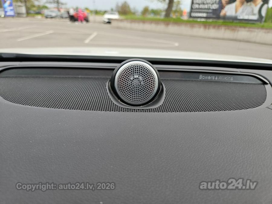 Balts Volvo V90 2018 Kunda, ar dzinēja tilpumu 2.00 L un nobraukumu 151 tūkst. km par 24999 €, foto 13 vietnē AUTOMOTO.COM.LV
