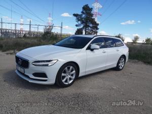White Volvo V90 2018 in Parnu, with an engine capacity of 2.00 L and mileage of 255 thousand km for 15890 €, photo 11 on AUTOMOTO.COM.LV