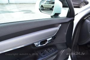 Белый Вольво В90 2018 в Пярну, объемом двигателя 2.00 л и пробегом 273 тыс. км за 17500 €, фото 13 на AUTOMOTO.COM.LV