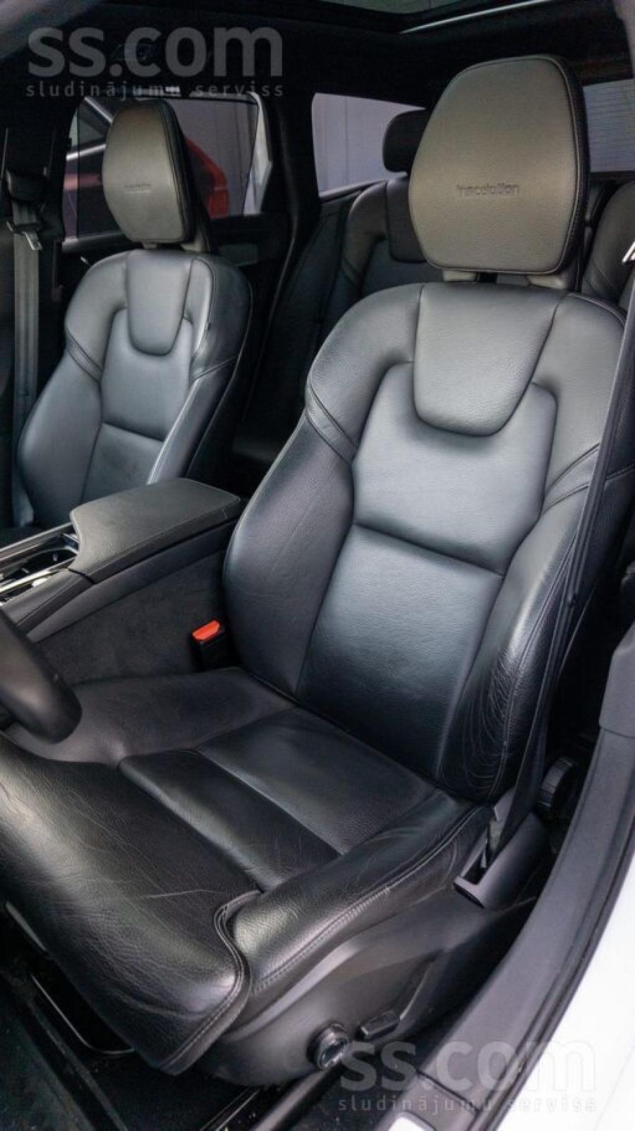 White Volvo V90 2018 in Riga, with an engine capacity of 2.00 L and mileage of 206 thousand km for 15190 €, photo 28 on AUTOMOTO.COM.LV