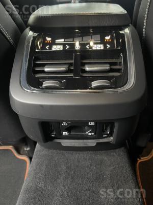 Balts Volvo V90 2018 Rīga, ar dzinēja tilpumu 2.00 L un nobraukumu 413 tūkst. km par 17143 €, foto 16 vietnē AUTOMOTO.COM.LV