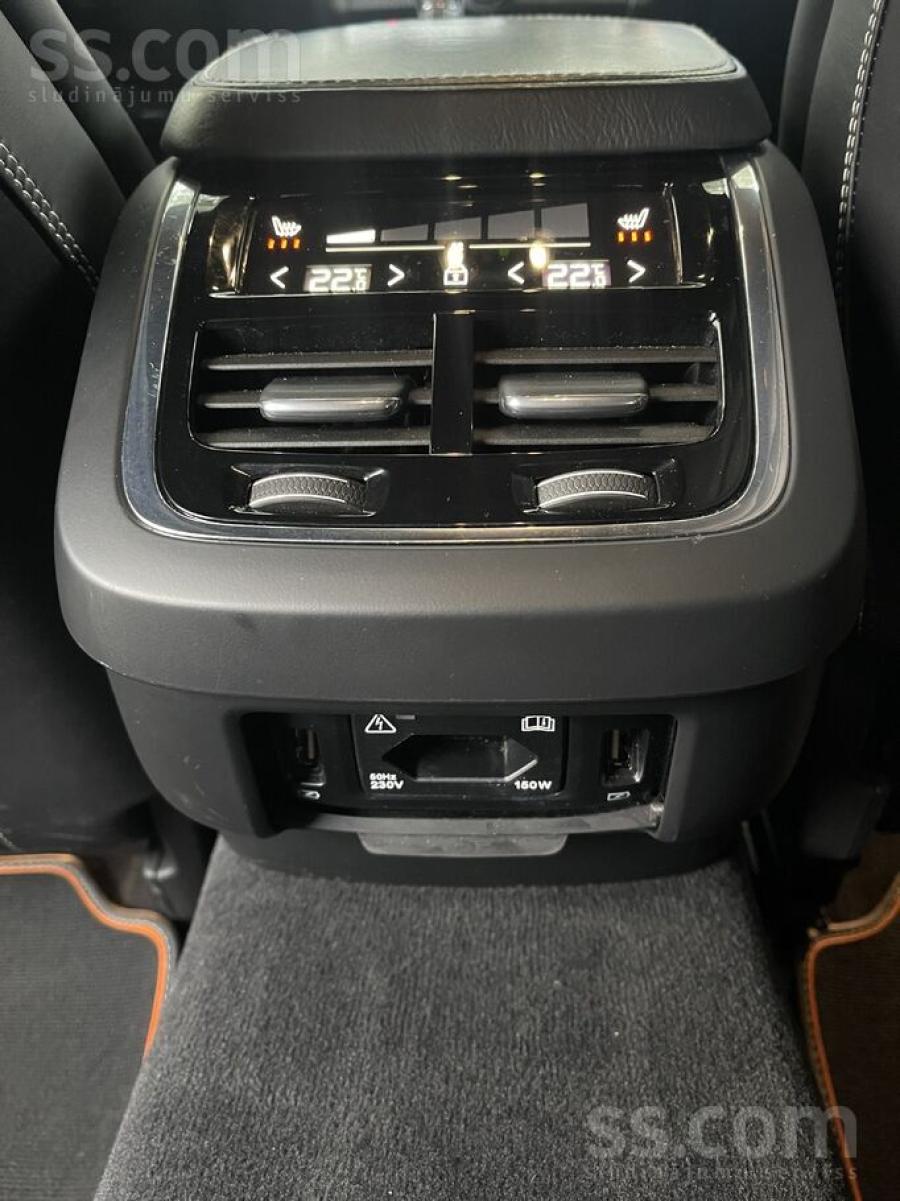Balts Volvo V90 2018 Rīga, ar dzinēja tilpumu 2.00 L un nobraukumu 413 tūkst. km par 17143 €, foto 16 vietnē AUTOMOTO.COM.LV