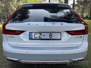 Balts Volvo V90 2018 Rīga, ar dzinēja tilpumu 2.00 L un nobraukumu 413 tūkst. km par 17143 €, foto 9 vietnē AUTOMOTO.COM.LV