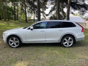 Balts Volvo V90 2018 Rīga, ar dzinēja tilpumu 2.00 L un nobraukumu 413 tūkst. km par 17143 €, foto 7 vietnē AUTOMOTO.COM.LV