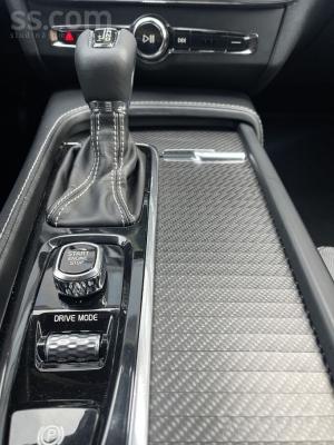 Balts Volvo V90 2018 Rīga, ar dzinēja tilpumu 2.00 L un nobraukumu 413 tūkst. km par 17143 €, foto 13 vietnē AUTOMOTO.COM.LV
