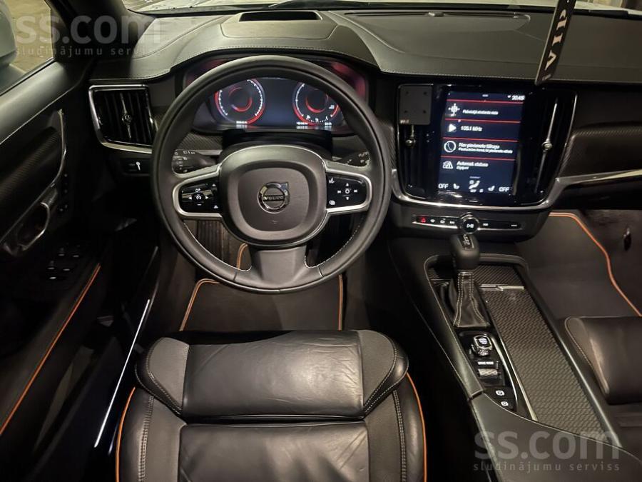 Balts Volvo V90 2018 Rīga, ar dzinēja tilpumu 2.00 L un nobraukumu 413 tūkst. km par 17143 €, foto 21 vietnē AUTOMOTO.COM.LV