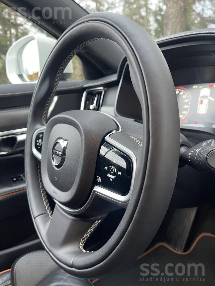 Balts Volvo V90 2018 Rīga, ar dzinēja tilpumu 2.00 L un nobraukumu 413 tūkst. km par 17143 €, foto 10 vietnē AUTOMOTO.COM.LV