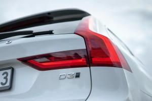 Balts Volvo V90 2018 Liepāja, ar dzinēja tilpumu 2.00 L un nobraukumu 233 tūkst. km par 15000 €, foto 8 vietnē AUTOMOTO.COM.LV
