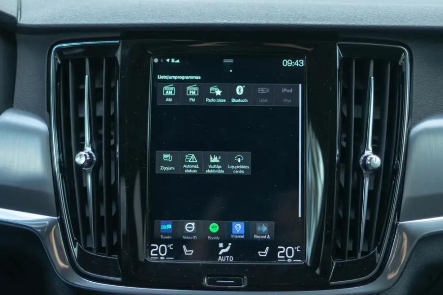 Balts Volvo V90 2018 Liepāja, ar dzinēja tilpumu 2.00 L un nobraukumu 233 tūkst. km par 15000 €, foto 27 vietnē AUTOMOTO.COM.LV
