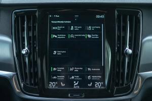 Balts Volvo V90 2018 Liepāja, ar dzinēja tilpumu 2.00 L un nobraukumu 233 tūkst. km par 15000 €, foto 28 vietnē AUTOMOTO.COM.LV