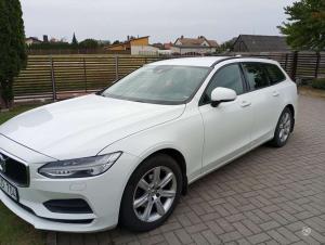 White Volvo V90 2018 in Kaunas, with an engine capacity of 1.97 L and mileage of 400 thousand km for 11300 €, photo  on AUTOMOTO.COM.LV