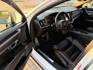 White Volvo V90 2018 in Ventspils, with an engine capacity of 2.00 L and mileage of 212 thousand km for 19500 €, photo 12 on AUTOMOTO.COM.LV