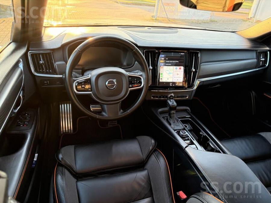 White Volvo V90 2018 in Ventspils, with an engine capacity of 2.00 L and mileage of 212 thousand km for 19500 €, photo 14 on AUTOMOTO.COM.LV