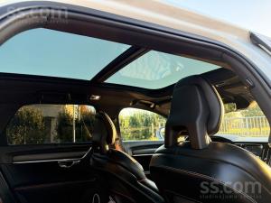 White Volvo V90 2018 in Ventspils, with an engine capacity of 2.00 L and mileage of 212 thousand km for 19500 €, photo 16 on AUTOMOTO.COM.LV