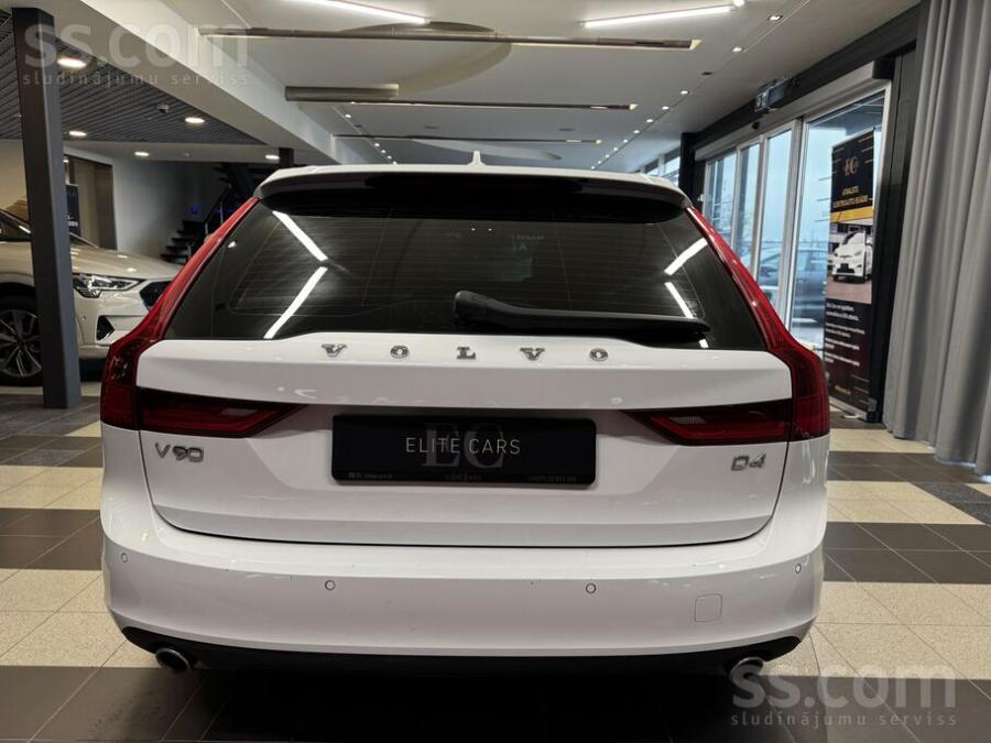 Balts Volvo V90 2019 Rīga, ar dzinēja tilpumu 2.00 L un nobraukumu 173 tūkst. km par 21000 €, foto 5 vietnē AUTOMOTO.COM.LV