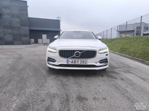 Balts Volvo V90 2019 Klaipėda, ar dzinēja tilpumu 2.00 L un nobraukumu 362 tūkst. km par 8800 €, foto 3 vietnē AUTOMOTO.COM.LV