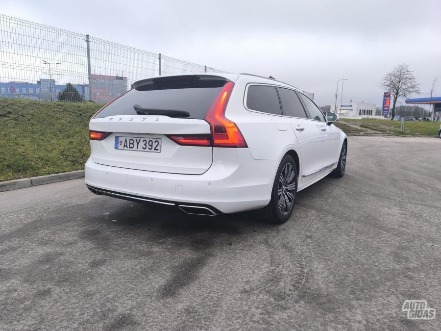 Balts Volvo V90 2019 Klaipėda, ar dzinēja tilpumu 2.00 L un nobraukumu 362 tūkst. km par 8800 €, foto 5 vietnē AUTOMOTO.COM.LV