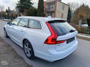 White Volvo V90 2019 in Siauliai, with an engine capacity of 2.00 L and mileage of 430 thousand km for 7950 €, photo 4 on AUTOMOTO.COM.LV