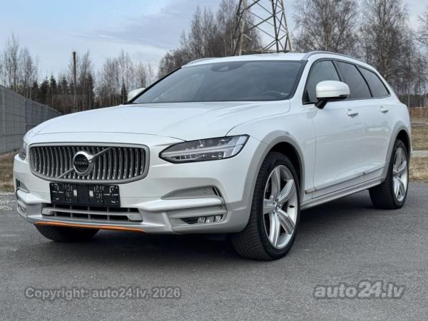 Balts Volvo V90 2019 Pērnava, ar dzinēja tilpumu 2.00 L un nobraukumu 207 tūkst. km par 23500 €, foto 1 vietnē AUTOMOTO.COM.LV