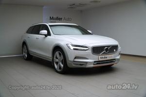 Balts Volvo V90 2019 Tallina, ar dzinēja tilpumu 2.00 L un nobraukumu 94 tūkst. km par 39850 €, foto 4 vietnē AUTOMOTO.COM.LV