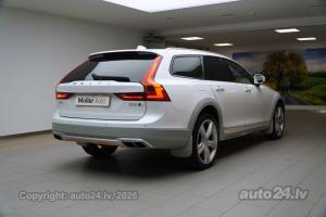 Balts Volvo V90 2019 Tallina, ar dzinēja tilpumu 2.00 L un nobraukumu 94 tūkst. km par 39850 €, foto 5 vietnē AUTOMOTO.COM.LV
