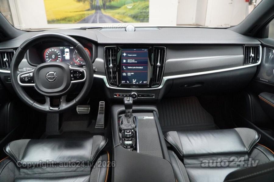 Balts Volvo V90 2019 Tallina, ar dzinēja tilpumu 2.00 L un nobraukumu 94 tūkst. km par 39850 €, foto 13 vietnē AUTOMOTO.COM.LV