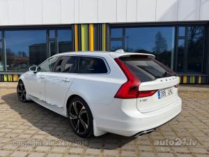 Balts Volvo V90 2019 Tallina, ar dzinēja tilpumu 2.00 L un nobraukumu 208 tūkst. km par 20900 €, foto 3 vietnē AUTOMOTO.COM.LV