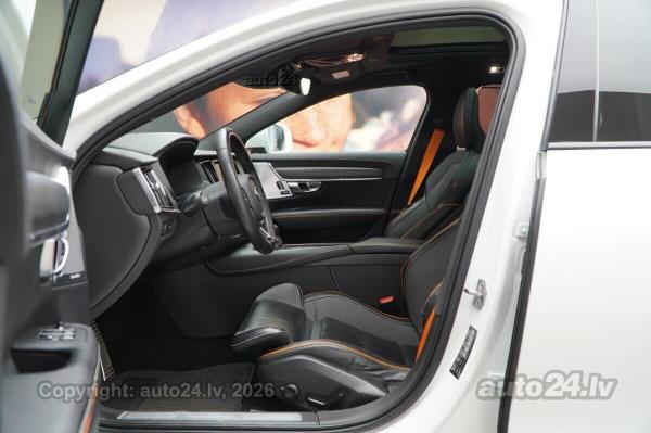 Balts Volvo V90 2019 Tallina, ar dzinēja tilpumu 2.00 L un nobraukumu 94 tūkst. km par 34900 €, foto 7 vietnē AUTOMOTO.COM.LV