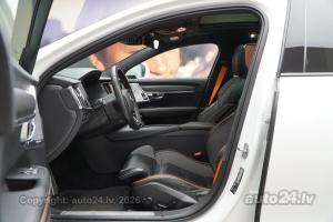 Balts Volvo V90 2019 Tallina, ar dzinēja tilpumu 2.00 L un nobraukumu 94 tūkst. km par 34900 €, foto 8 vietnē AUTOMOTO.COM.LV