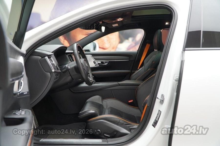Balts Volvo V90 2019 Tallina, ar dzinēja tilpumu 2.00 L un nobraukumu 94 tūkst. km par 34900 €, foto 8 vietnē AUTOMOTO.COM.LV