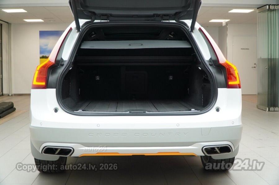 Balts Volvo V90 2019 Tallina, ar dzinēja tilpumu 2.00 L un nobraukumu 94 tūkst. km par 34900 €, foto 26 vietnē AUTOMOTO.COM.LV