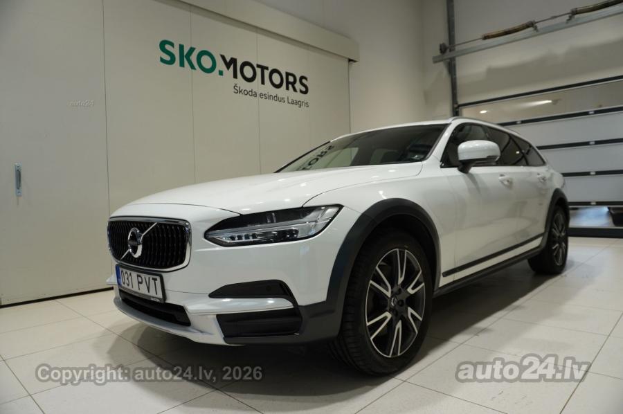 White Volvo V90 2019 in Tallinn, with an engine capacity of 2.00 L and mileage of 157 thousand km for 22500 €, photo 1 on AUTOMOTO.COM.LV