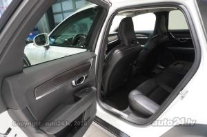 White Volvo V90 2019 in Tallinn, with an engine capacity of 2.00 L and mileage of 157 thousand km for 22500 €, photo 11 on AUTOMOTO.COM.LV