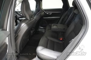 White Volvo V90 2019 in Tallinn, with an engine capacity of 2.00 L and mileage of 157 thousand km for 22500 €, photo 12 on AUTOMOTO.COM.LV