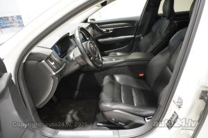 White Volvo V90 2019 in Tallinn, with an engine capacity of 2.00 L and mileage of 157 thousand km for 22500 €, photo 15 on AUTOMOTO.COM.LV