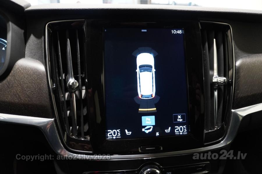 White Volvo V90 2019 in Tallinn, with an engine capacity of 2.00 L and mileage of 157 thousand km for 22500 €, photo 20 on AUTOMOTO.COM.LV
