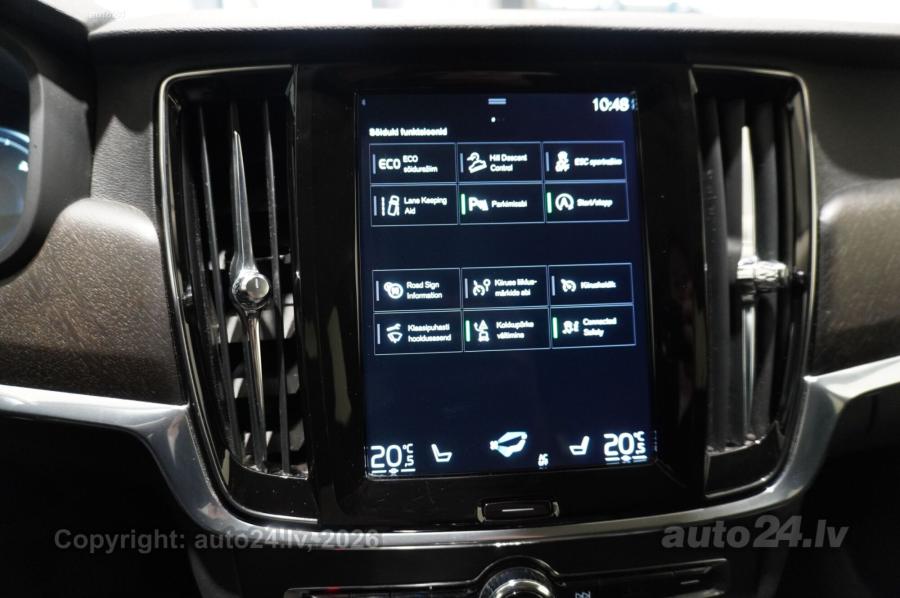 White Volvo V90 2019 in Tallinn, with an engine capacity of 2.00 L and mileage of 157 thousand km for 22500 €, photo 22 on AUTOMOTO.COM.LV