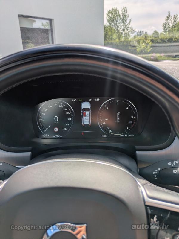Balts Volvo V90 2019 Tallina, ar dzinēja tilpumu 2.00 L un nobraukumu 200 tūkst. km par 21000 €, foto 8 vietnē AUTOMOTO.COM.LV
