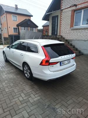 Balts Volvo V90 2019 Rīga, ar dzinēja tilpumu 2.00 L un nobraukumu 463 tūkst. km par 12500 €, foto 3 vietnē AUTOMOTO.COM.LV