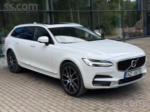 Balts Volvo V90 2019 Rīga, ar dzinēja tilpumu 2.00 L un nobraukumu 184 tūkst. km par 21900 €, foto 4 vietnē AUTOMOTO.COM.LV