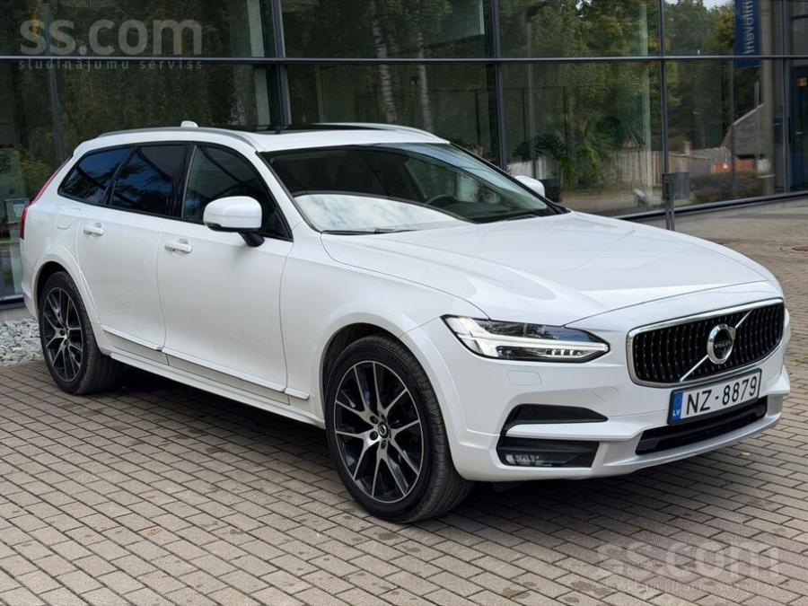 Balts Volvo V90 2019 Rīga, ar dzinēja tilpumu 2.00 L un nobraukumu 184 tūkst. km par 21900 €, foto 4 vietnē AUTOMOTO.COM.LV