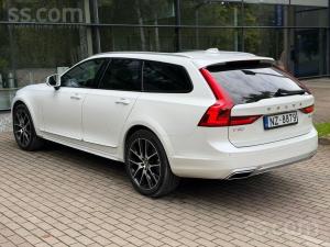 Balts Volvo V90 2019 Rīga, ar dzinēja tilpumu 2.00 L un nobraukumu 184 tūkst. km par 21900 €, foto 7 vietnē AUTOMOTO.COM.LV