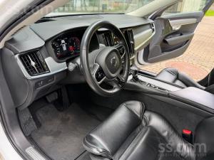Balts Volvo V90 2019 Rīga, ar dzinēja tilpumu 2.00 L un nobraukumu 184 tūkst. km par 21900 €, foto 12 vietnē AUTOMOTO.COM.LV