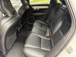 Balts Volvo V90 2019 Rīga, ar dzinēja tilpumu 2.00 L un nobraukumu 184 tūkst. km par 21900 €, foto 21 vietnē AUTOMOTO.COM.LV